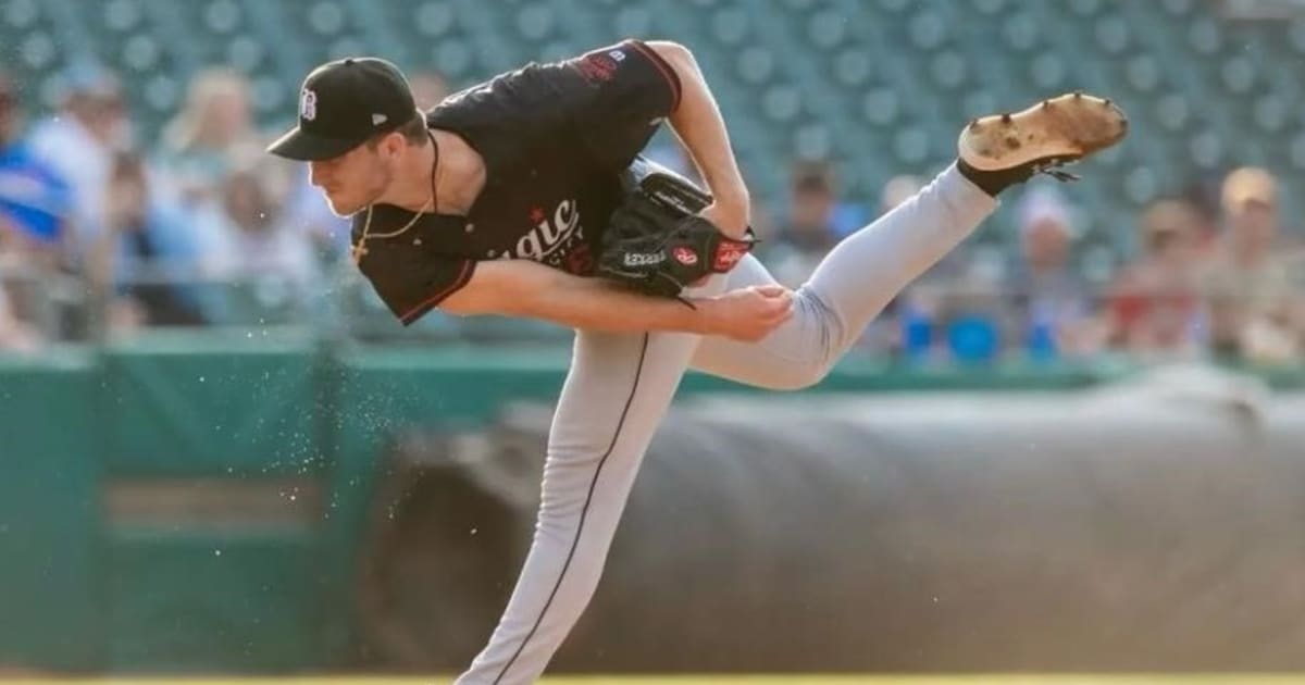 Support Sean Burke - Baseball Players #GoHead2Head to # ...