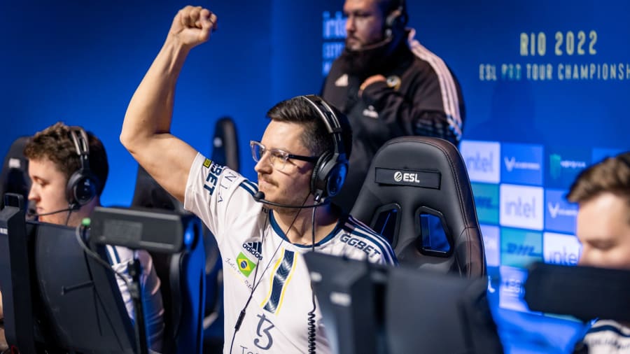 The Unbridled Passion of Dan “apEX” Madesclaire: A Journey Through the ...