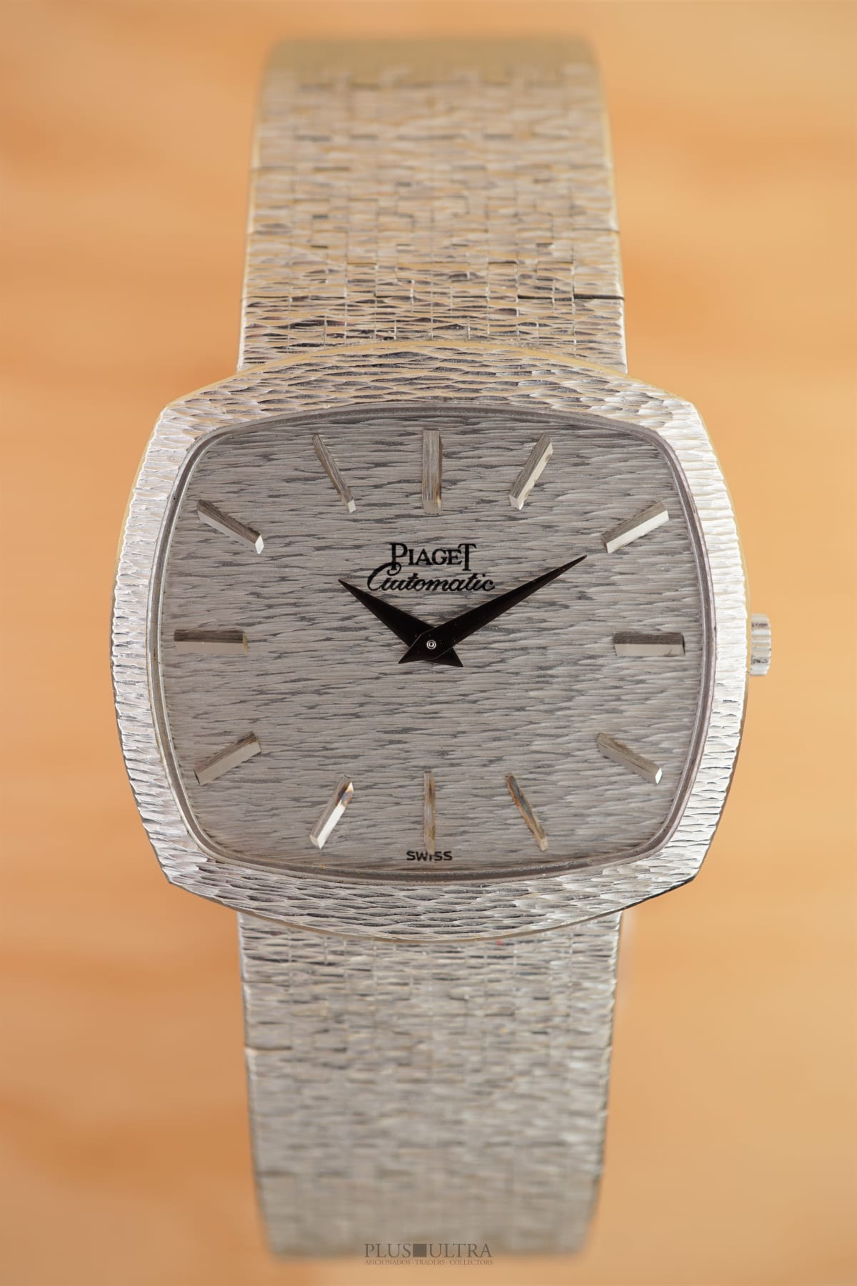 PIAGET! Integrated Bracelet, TV-Dial and 3D Indexes | Plus Ultra AG