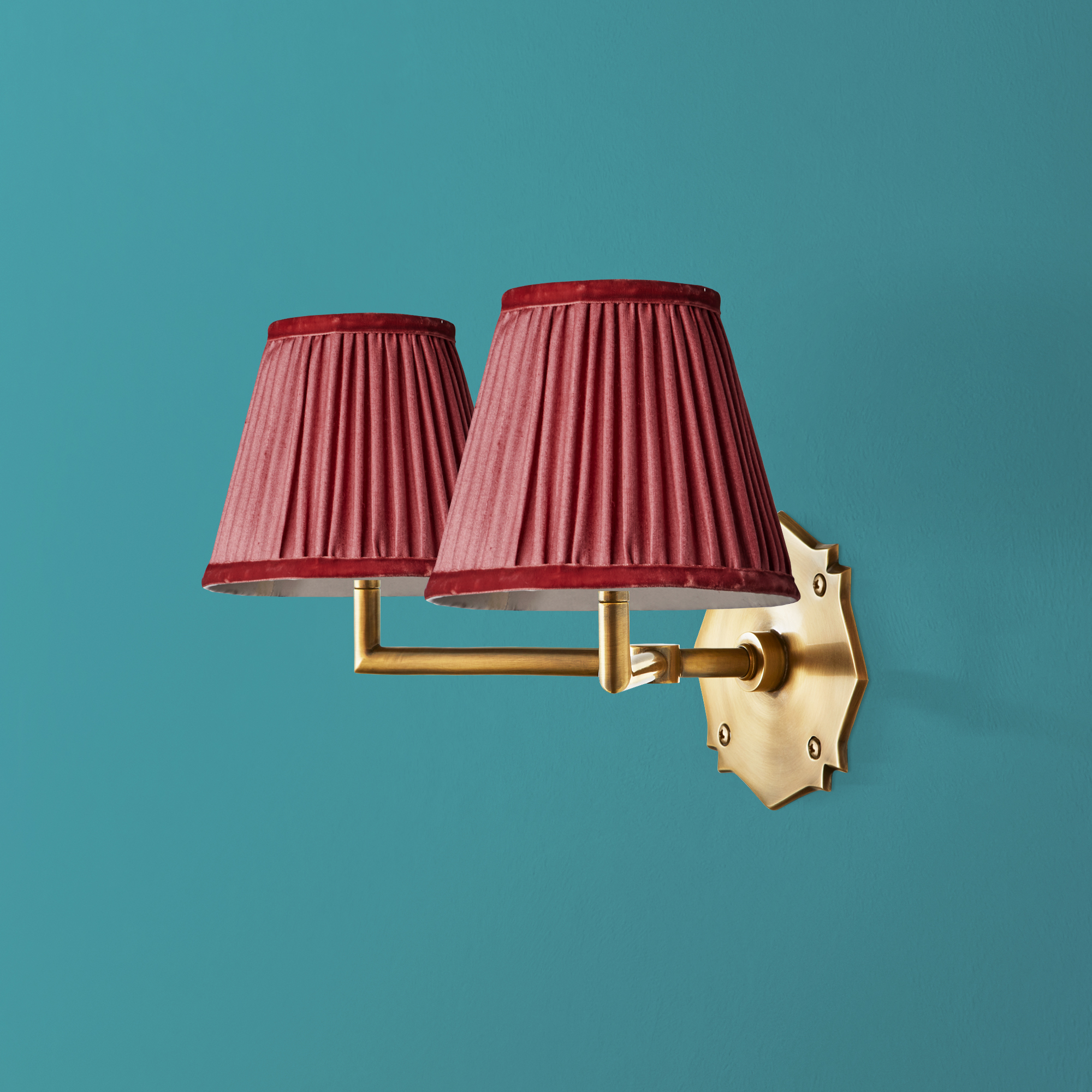 Double Insignia Wall Fitting in Antique Brass