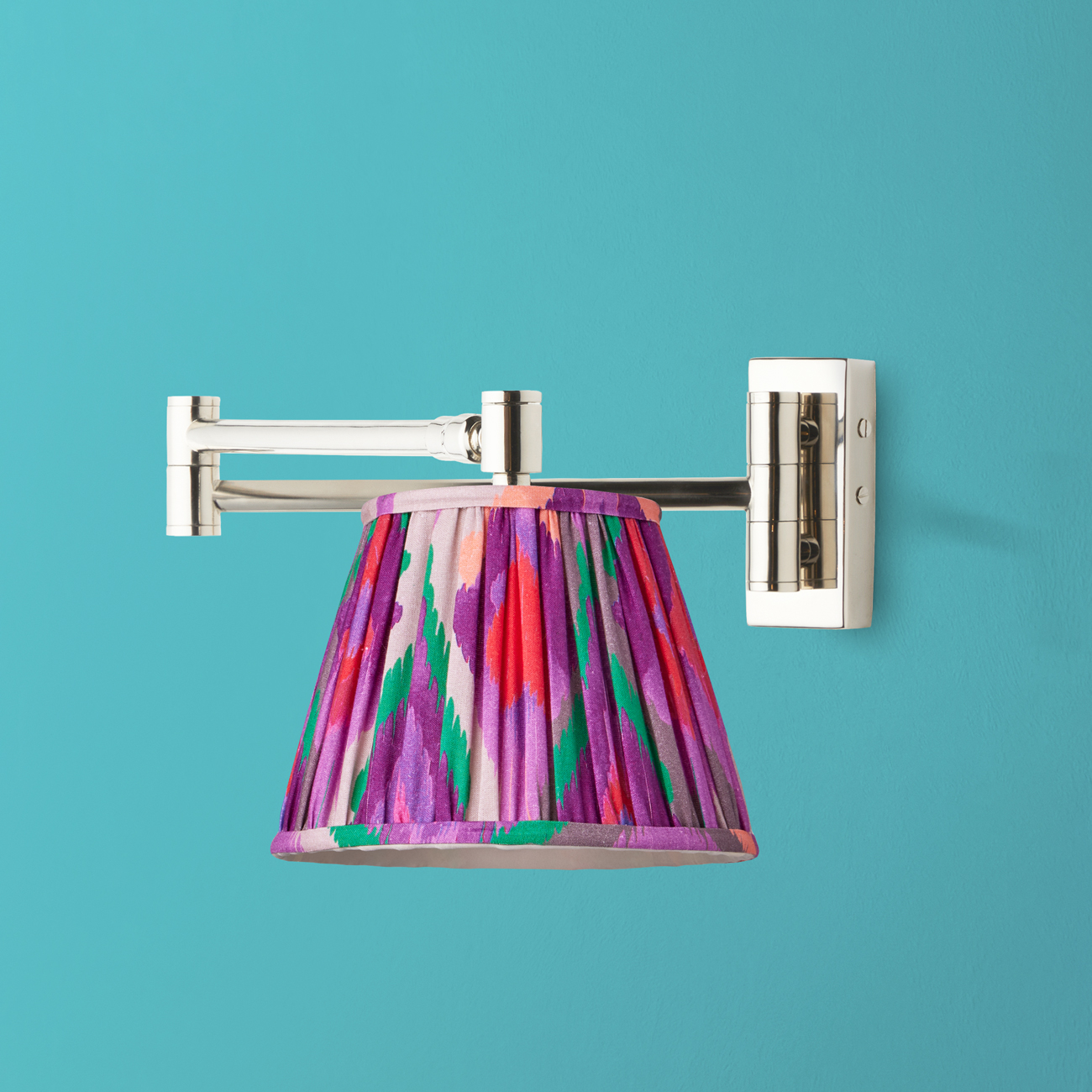 Chrome Elegance: Lacey Wall Fitting in Chrome