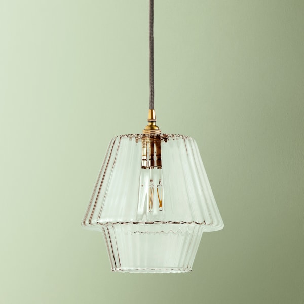 Outline pendant in clear glass