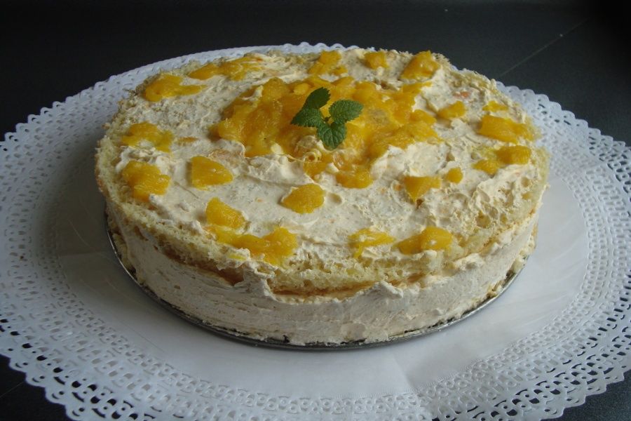 Prepara una torta tropical de mango - cookcina