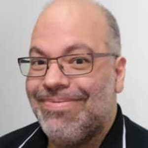 Max Oliver | Postman API Network