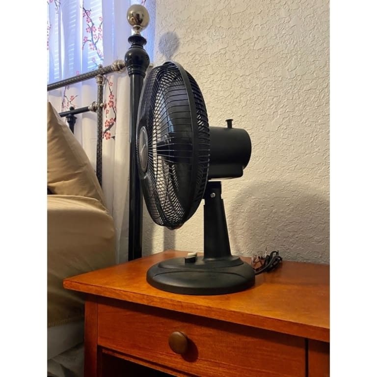 3-Speed 12-inch Oscillating Table Fan with Adjustable Tilt - Bed Bath ...