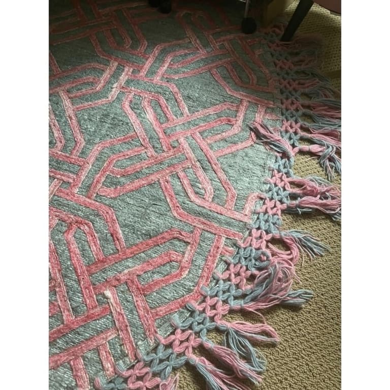 SAFAVIEH Handmade Sahara Felicijana Silk Tassel Rug - Bed Bath & Beyond ...