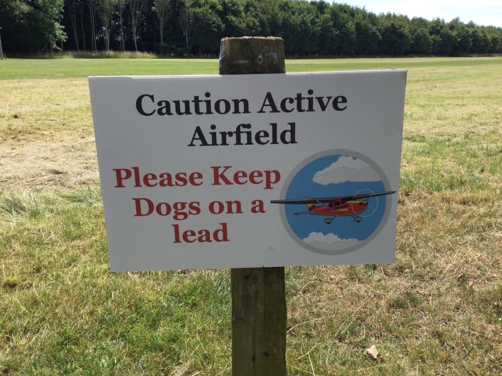 Custom Plastic Signs, Advertising Boards for Outdoors | Vistaprint