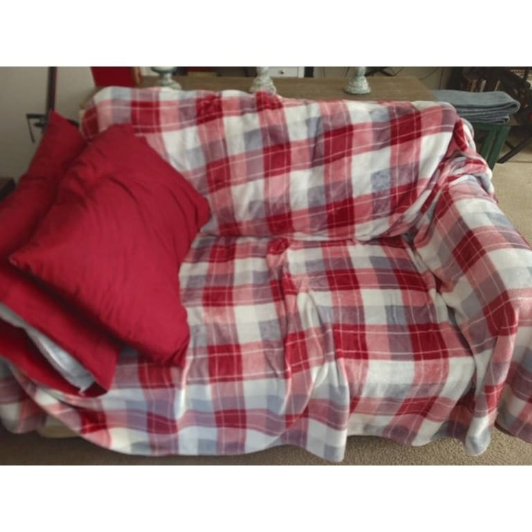 Nautica Bluff Plaid Ultra Soft Plush Fleece Red Blanket - Bed Bath ...