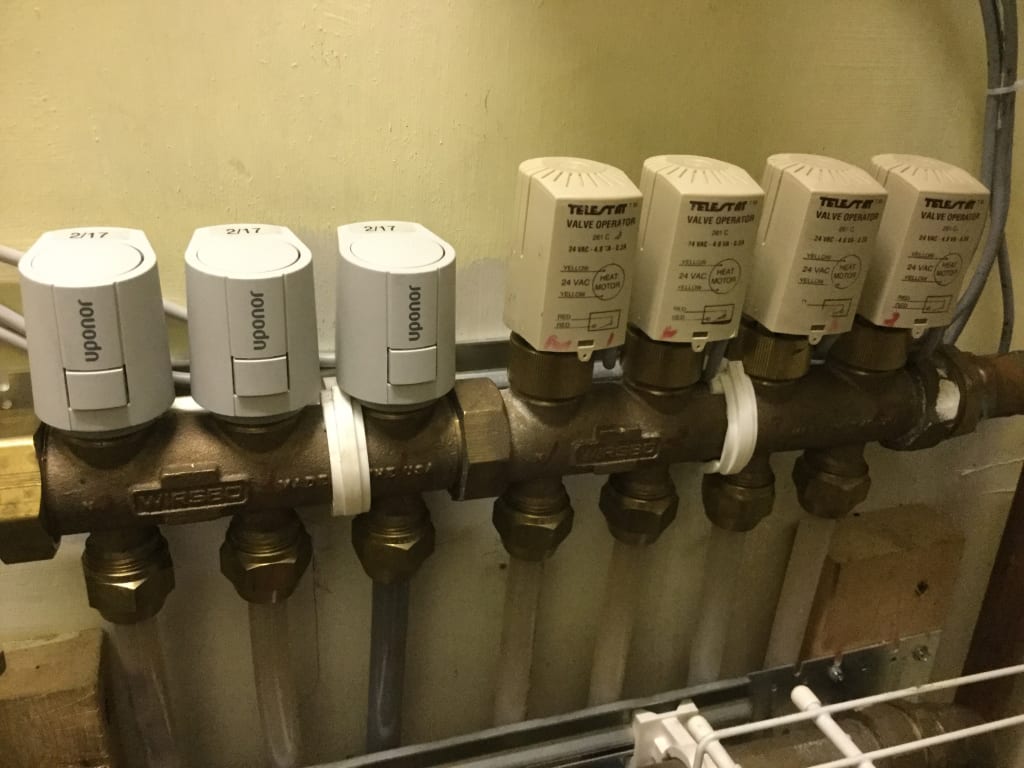 Uponor A3023522 Thermal Actuator, Four-Wire - SupplyHouse.com