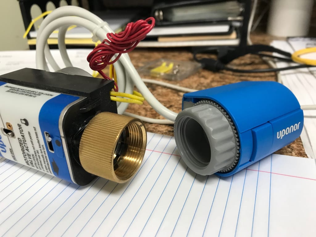 Uponor A3023522 Thermal Actuator, Four-Wire - SupplyHouse.com