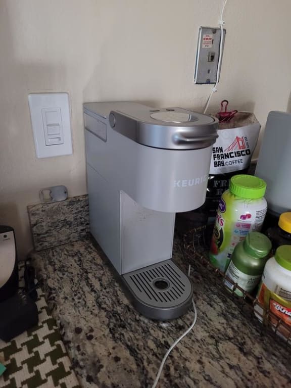 Keurig K-Mini Basic Single Cup Coffee Maker, Black