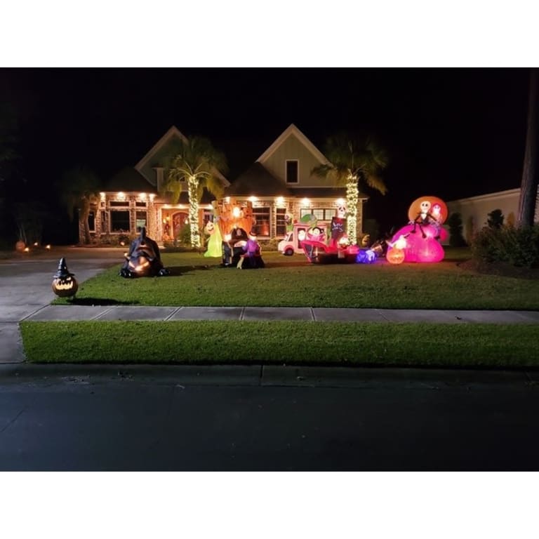 Airblown Inflatables 6 ft. W x 4 ft. H Animated BlackCat, Turning Head ...