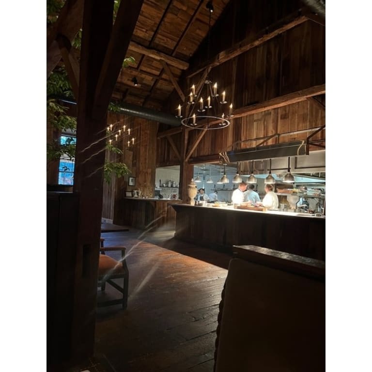 The Gray Barn Highclere Farmhouse 20-light Wagon Wheel Chandelier - 40 ...