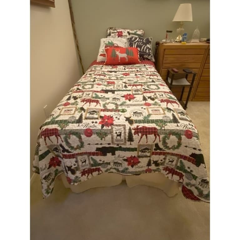 Merry Town Christmas Oversized 6-piece Quilt Set - On Sale - Bed Bath ...