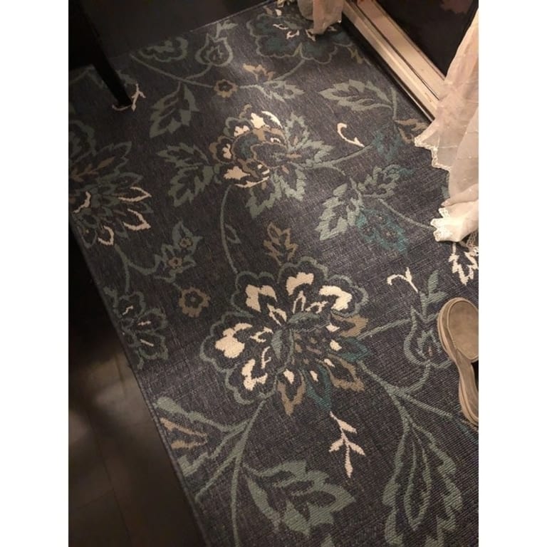 Cesarina Floral Indoor/ Outdoor Area Rug - 3'6" x 5'6" - Bed Bath ...