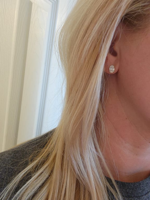 Four-Prong Oval Diamond Stud Earrings in 18K Yellow Gold