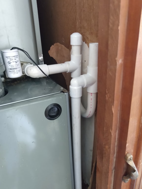 5-414 - DiversiTech 5-414 - 3/4" PVC J Trap (Slip x Slip)