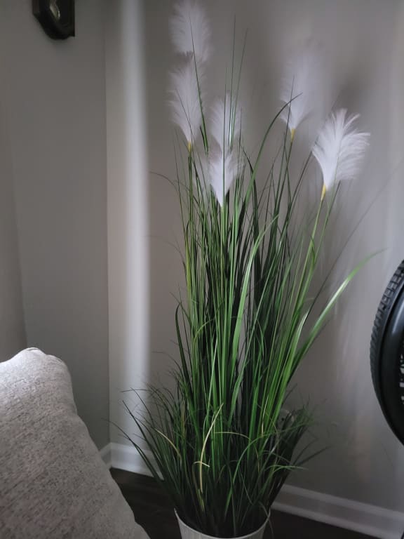 Green Grass Bundle with Metal Planter, 72.5"