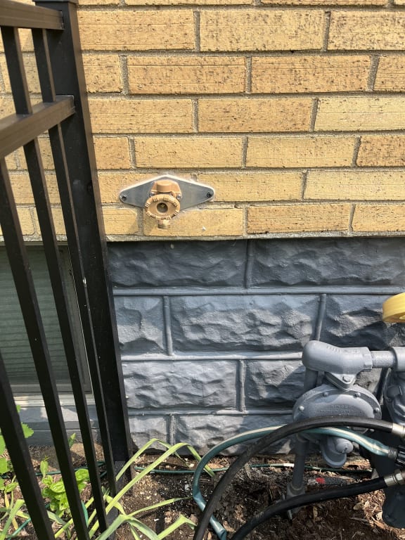 Hose Bib Buddy BUDDY150 Spigot Mounting Plate - SupplyHouse.com