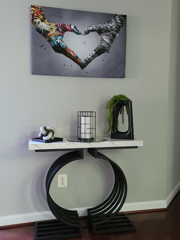 Neutral Chain Link Decor, 6"