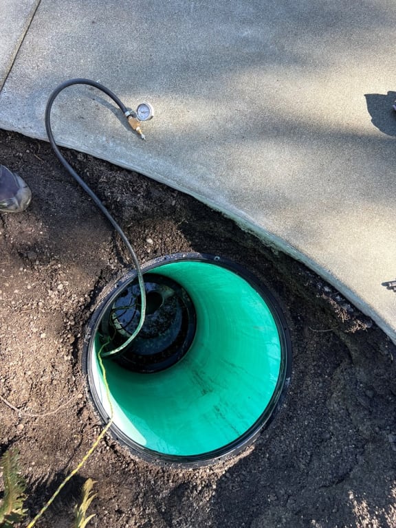 271047 - Cherne 271047 - 4" Long Test Ball Plug (13 PSI)