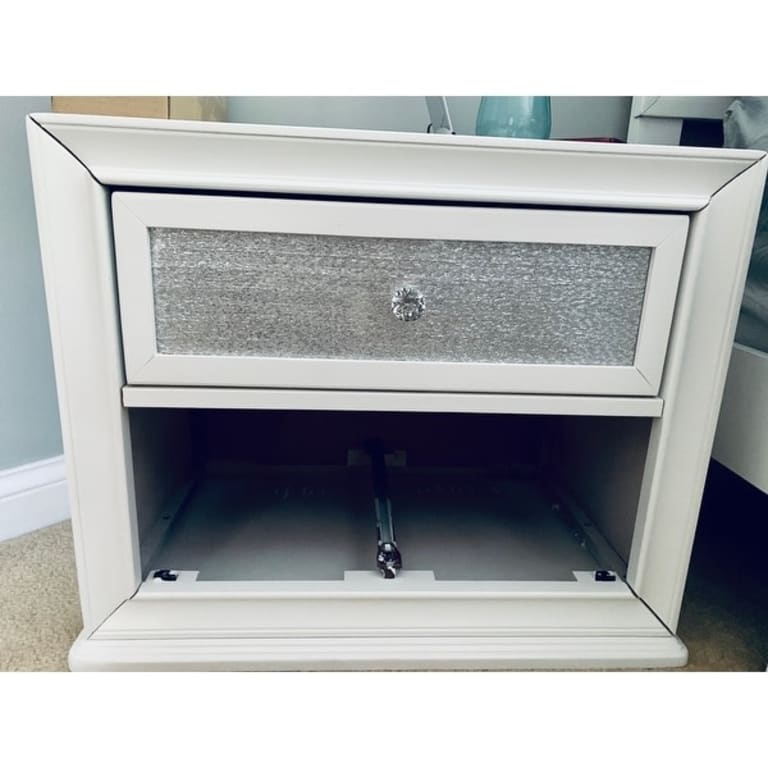 Silver Orchid Lindberg White Upholstered Bedroom Set - Bed Bath ...