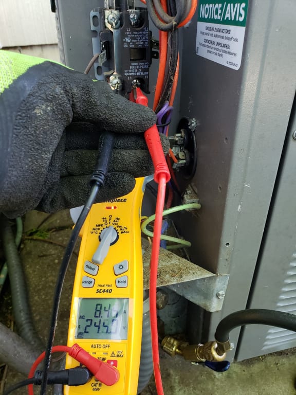 SC440 - Fieldpiece SC440 - SC440, Essential Clamp Meter w/ True RMS ...