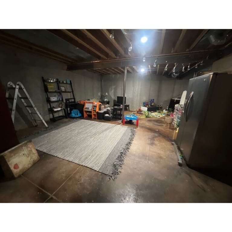 SAFAVIEH Handmade Vintage Boho Leather Zhanna Modern Stripe Leather Rug ...