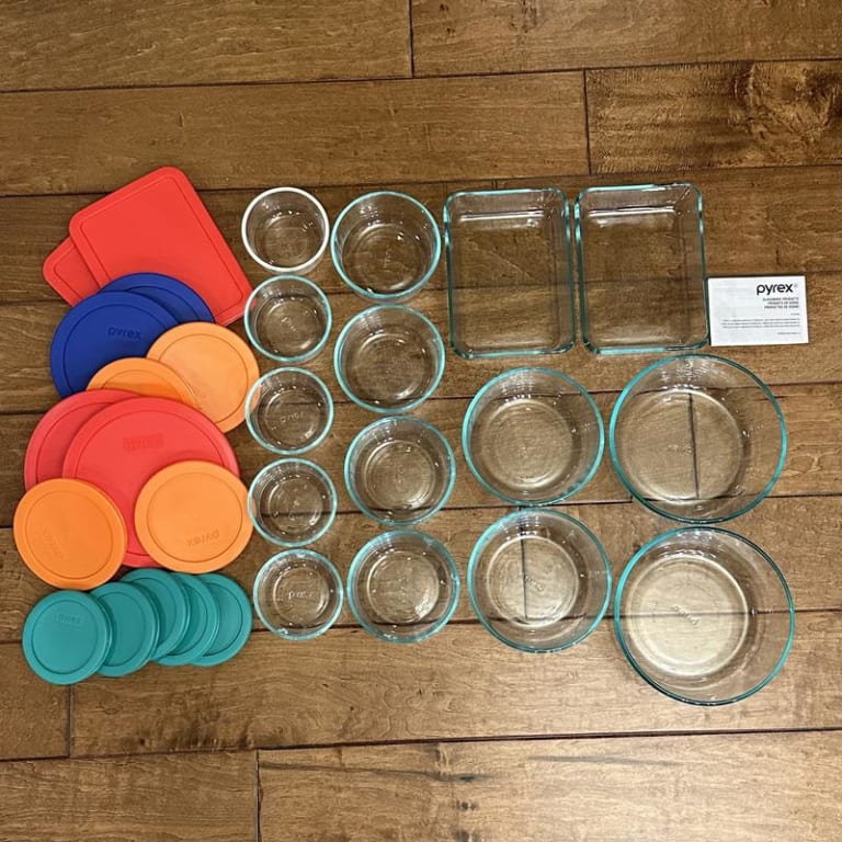 Pyrex 10-Piece Multicolored Food Storage Set
