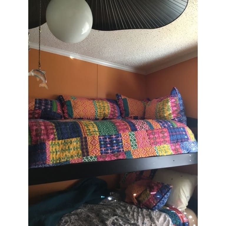 The Curated Nomad Doherty Multicolor Patchwork 3-piece Quilt Set - On ...