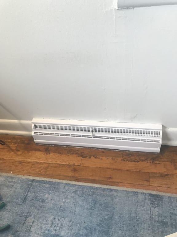 10726 - Hart & Cooley 10726 - 24" White Baseboard Diffuser (462 Series)