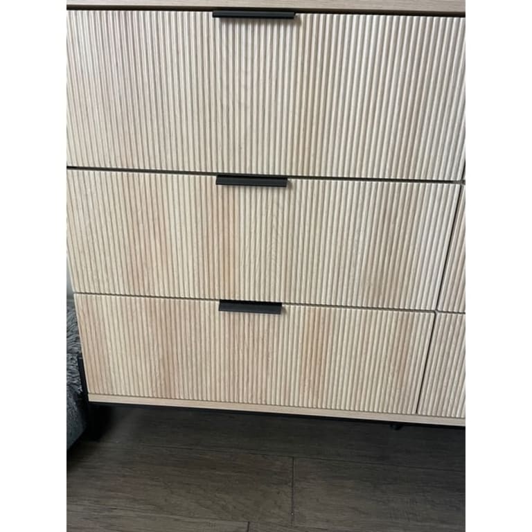 Middlebrook Designs Six Drawer Chest with Reeded Drawer Fronts - On ...