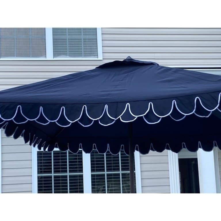 SAFAVIEH Outdoor Living Elegant Valance 7.5 Ft Square Umbrella - On ...