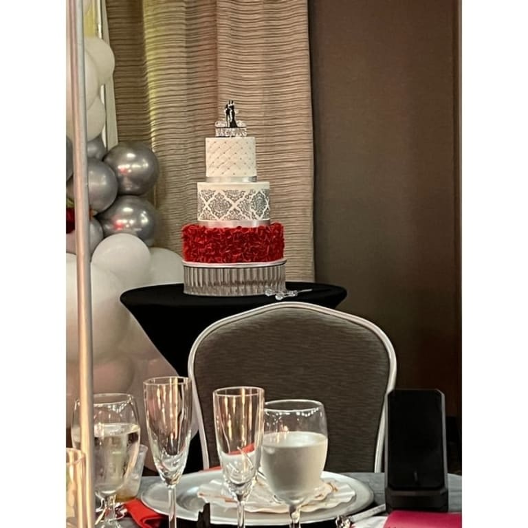 Round Mirror LED Fairy Light Up Glass Columns Cake Stand Dessert ...