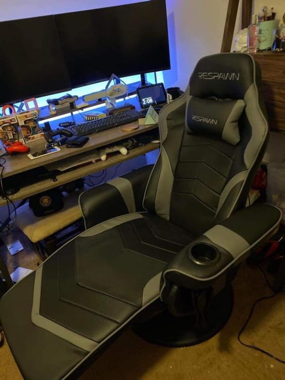 RESPAWN 900 Gaming Recliner - Reclining Gaming Chair with Footreset ...