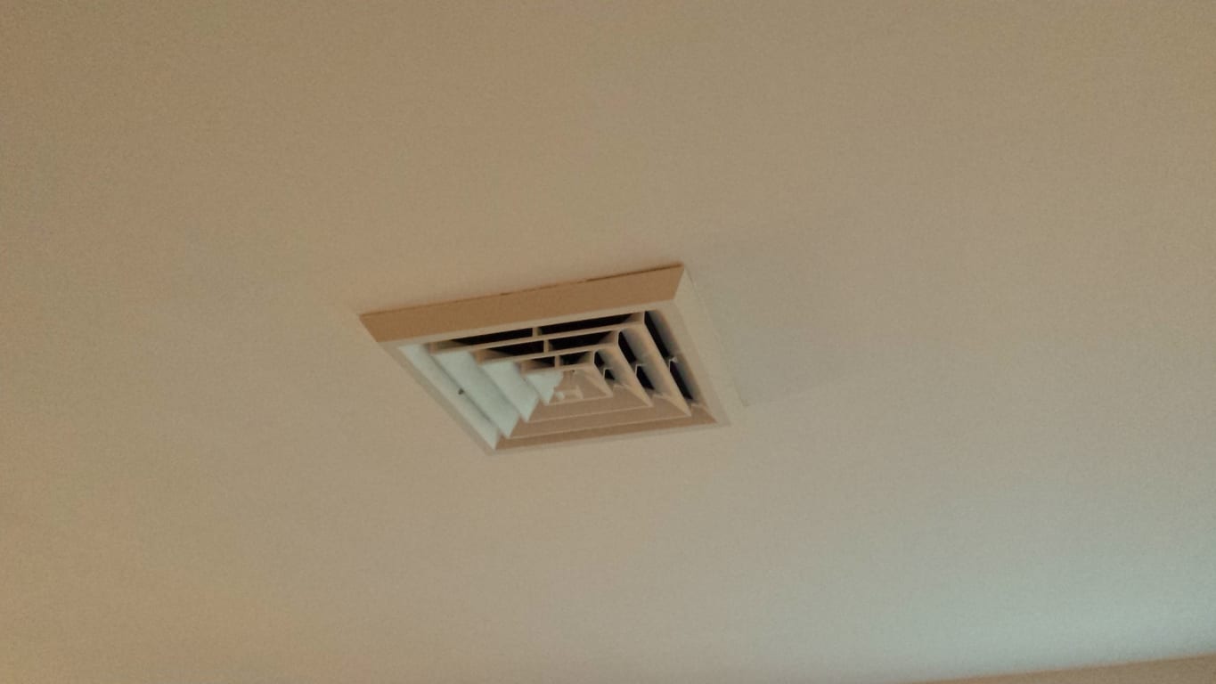 81914 - AirTec 81914 - MV4 Ceiling Diffuser w/ 4-Way Grille (8" x 8")
