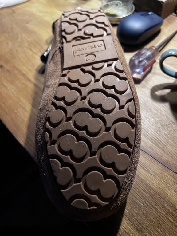 Men's Aaron Australian Merino Shearling-Lined Suede Moccasin Slippers ...