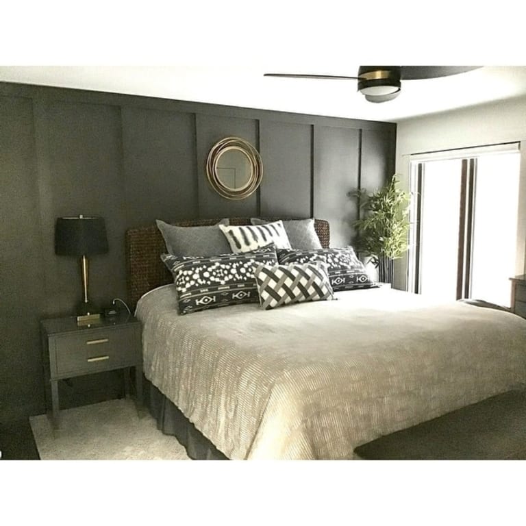 Livabliss Kindra Modern Circles Golden Round Mirror - On Sale - Bed ...