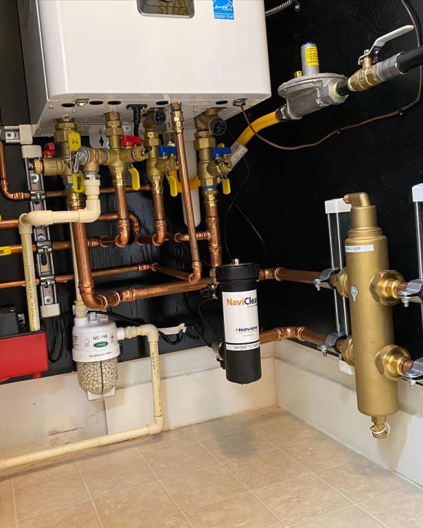 NC-1W - Axiom NC-1W - NeutraPal Condensate Neutralizer, 1.60 GPH, 400K BTU