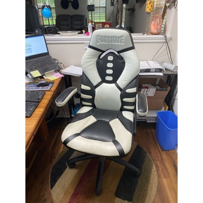 Fortnite by RESPAWN Skull Trooper-V Gaming Chair, Reclining Ergonomic ...