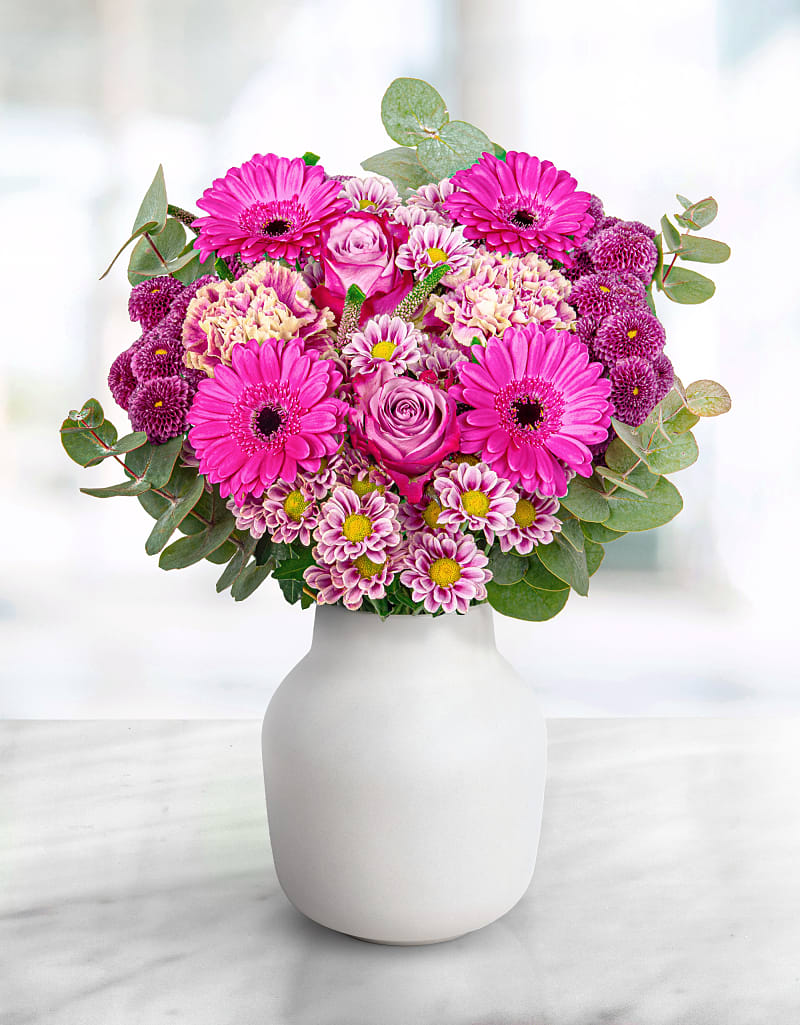 Breast Cancer Awareness | Cancer Research UK Flower Shop