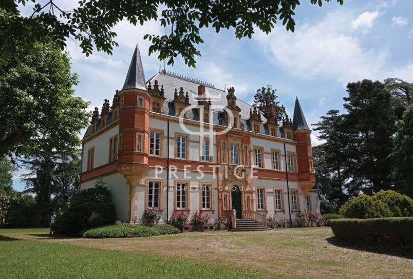 Renovated 12 bedroom Chateau for sale with countryside view in ...
