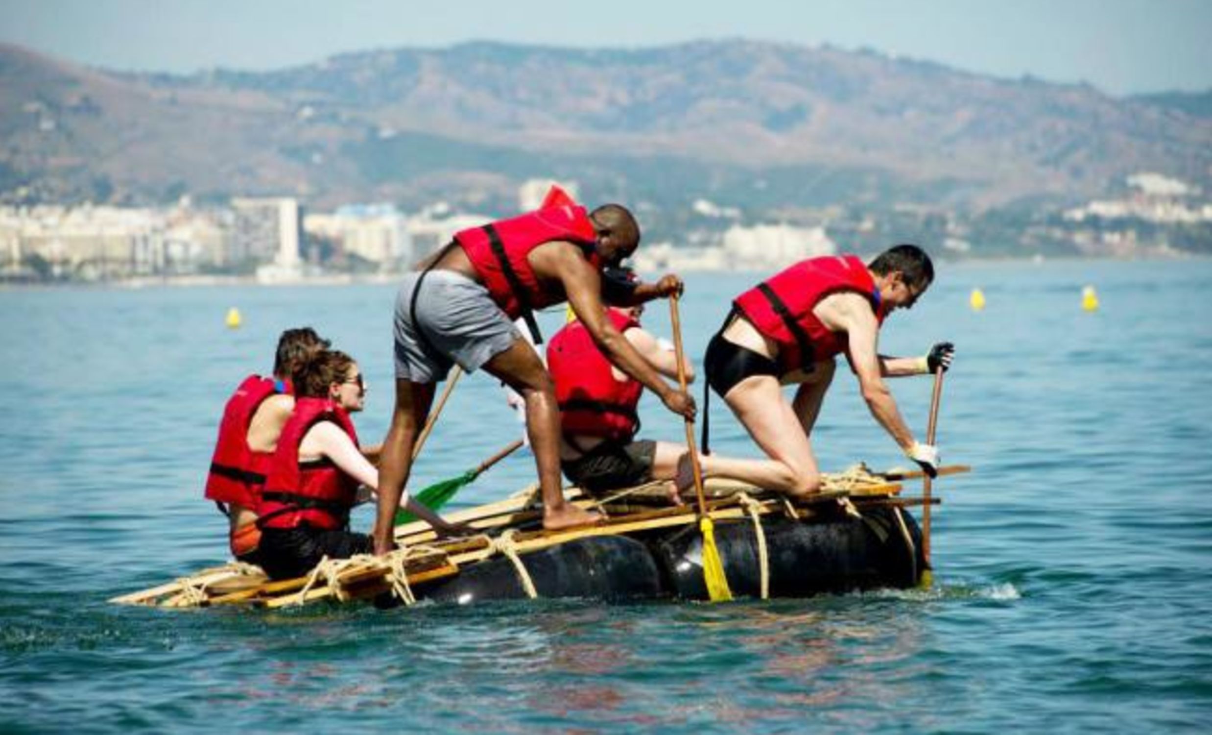 Séminaire en Provence-Alpes-Côte d'Azur : Construire un radeau dans les ...
