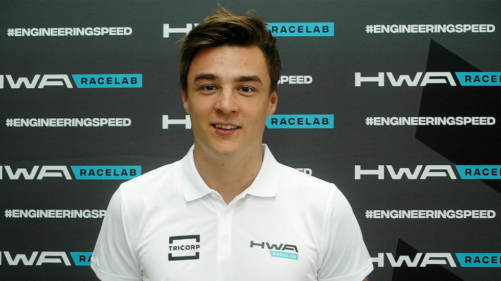 Markelov signs with F2 newcomers HWA RACELAB