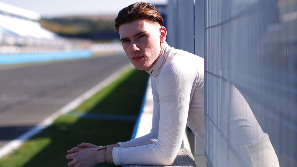 Cian Shields steps up to Formula 3 with Hitech Pulse-Eight for 2024