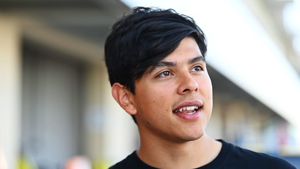 Rafael Villagómez re-signs with Van Amersfoort Racing