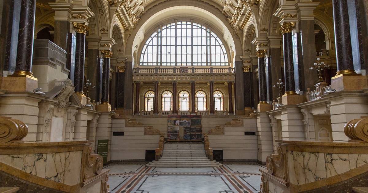 Grandiose Hungarian Halls and Rooms for Film & Photo Shoots