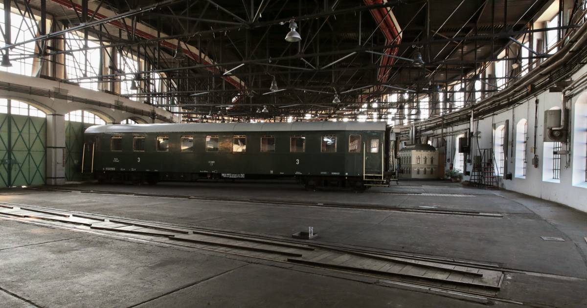 Budapest’s Historic Railway Hangar with Vintage Trains