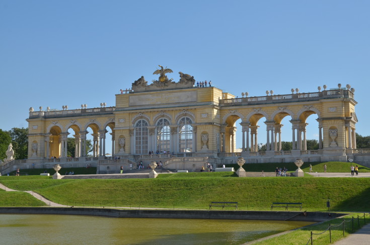 Austrian Palace Gardens and Exteriors for Film & Photoshoots