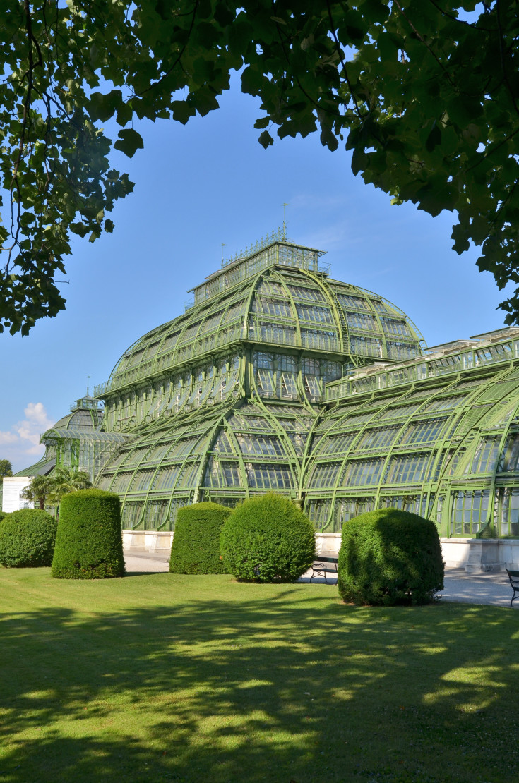 Austrian Palace Gardens and Exteriors for Film & Photoshoots